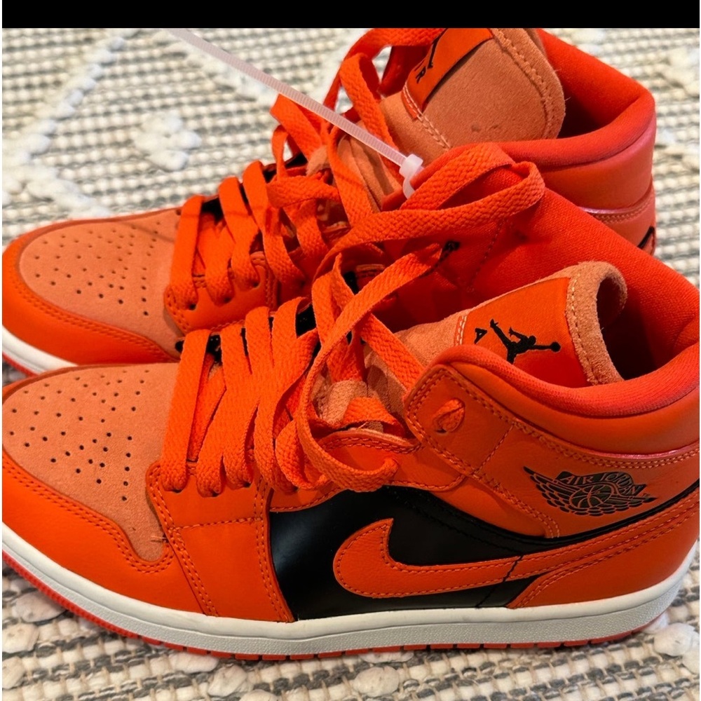 Nike Air Jordan 1 Mid Shoes - Gem